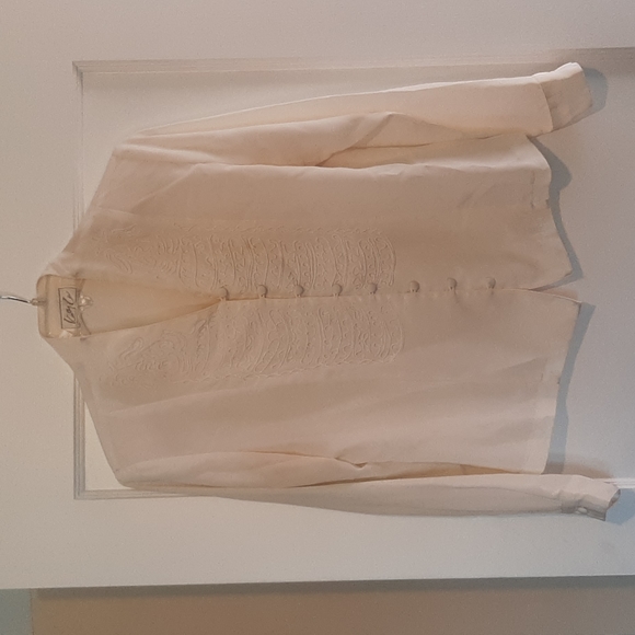 Vintage | Tops | Vintage Embroidered Off White Button Down | Poshmark